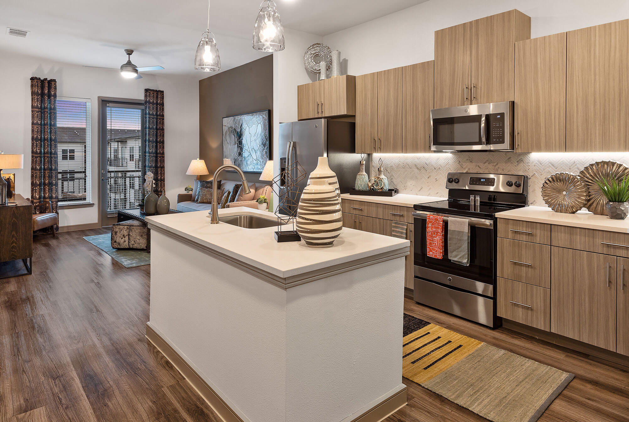 Our Photo Gallery | West Love Apartments in Dallas, TX